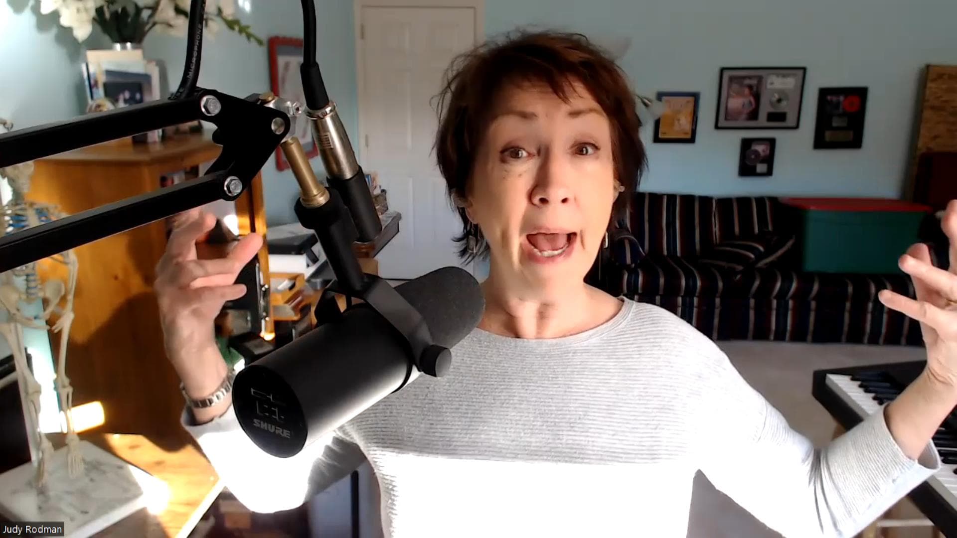 A Great Vocal Exercise For Smoothing Vocal Glitches - Judy Rodman